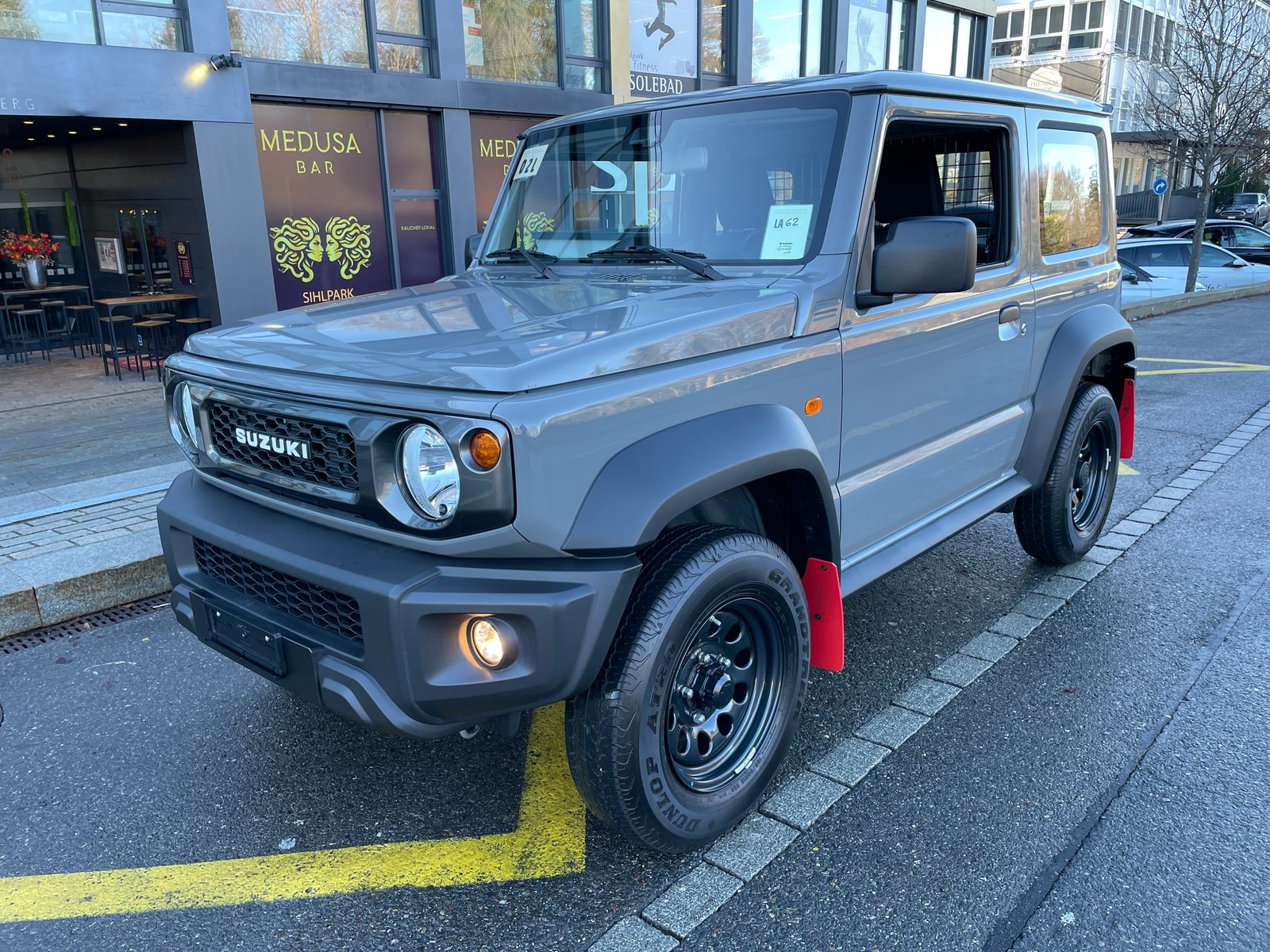 SUZUKI Jimny 1.5 Compact+ 4x4 Retr new for CHF 44'500,- on AUTOLINA